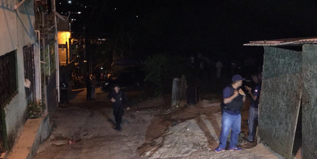 Imagens mostram reconstituição da madrugada em que doze foram mortos no ...